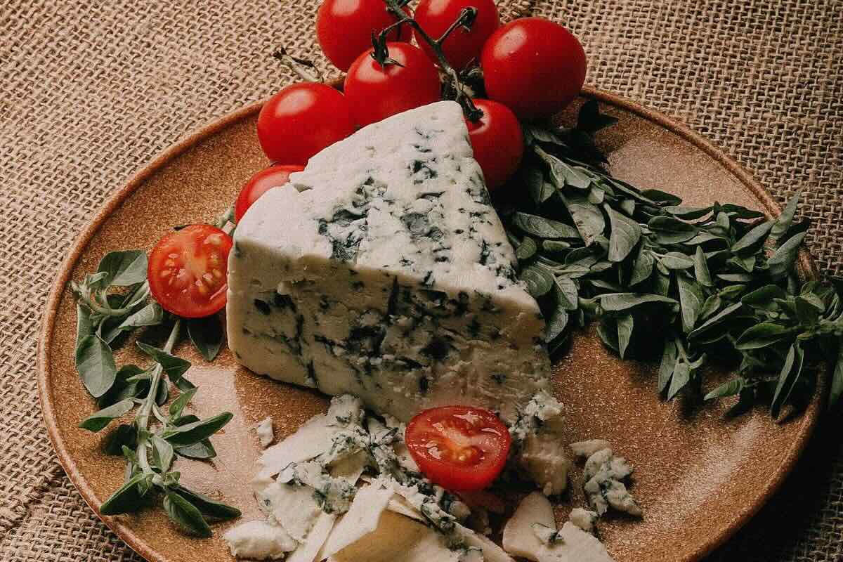 5 Quesos Azules Que Todo Amante Del Queso Debe Probar - EDairy News Mexico